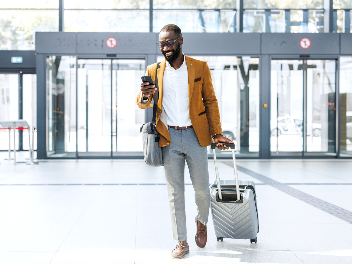 5 Tips for Flying United Airlines - Daily Passport